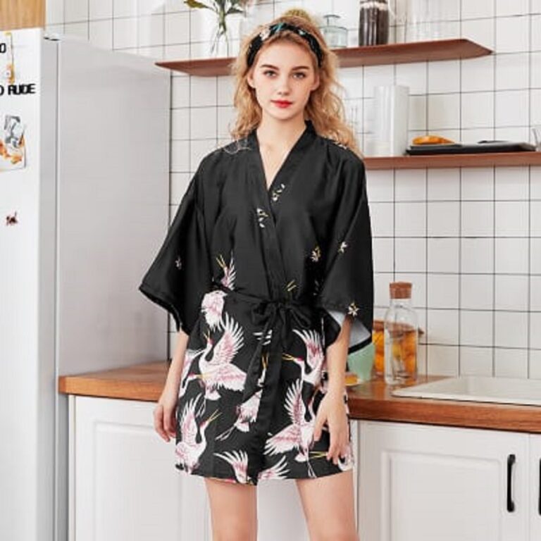 Sexy Graphic Printing Short Night-robe - Power Day Sale